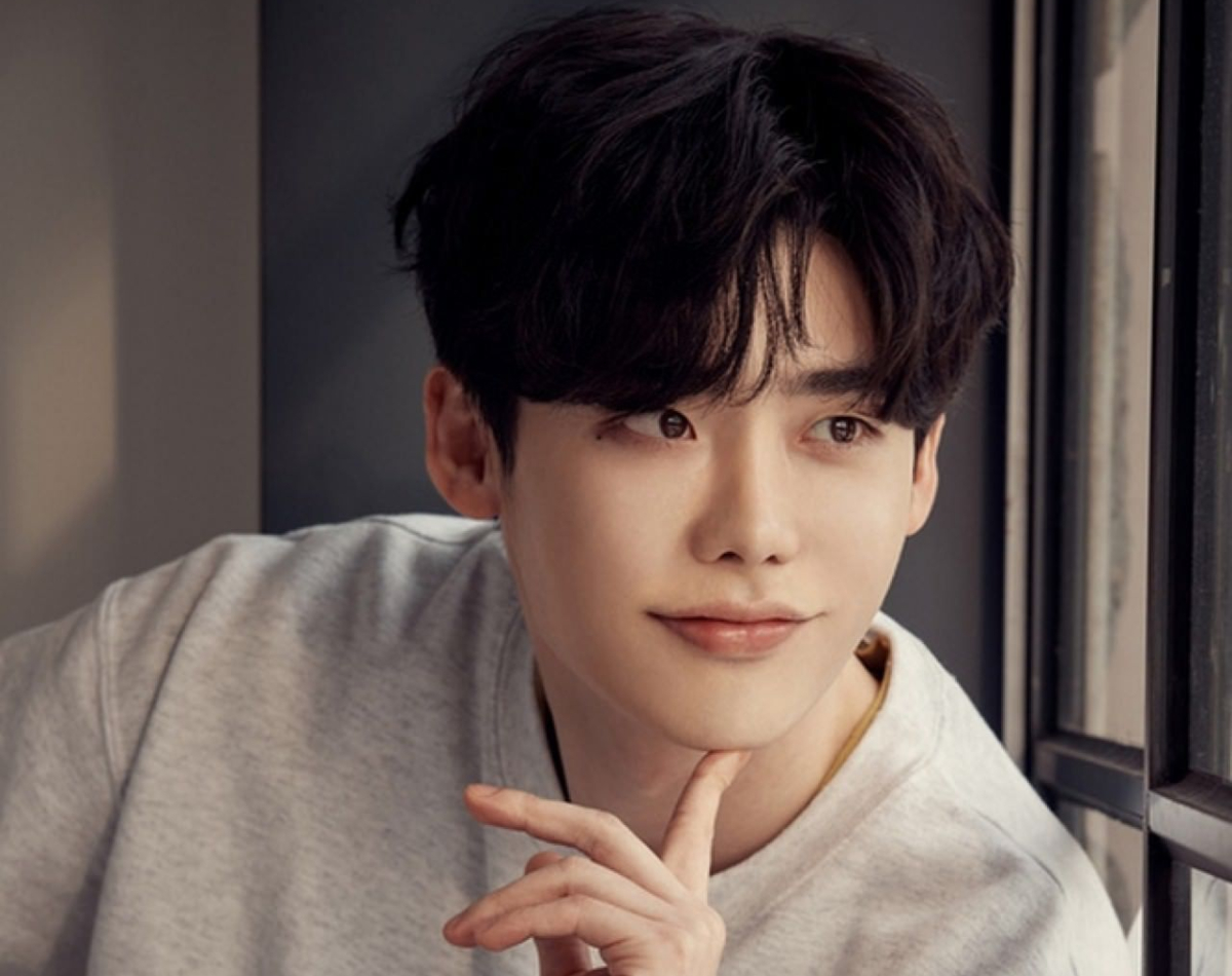 Lee Jong Suk opuszcza HighZium Studio - K-POP LIVE POLSKA